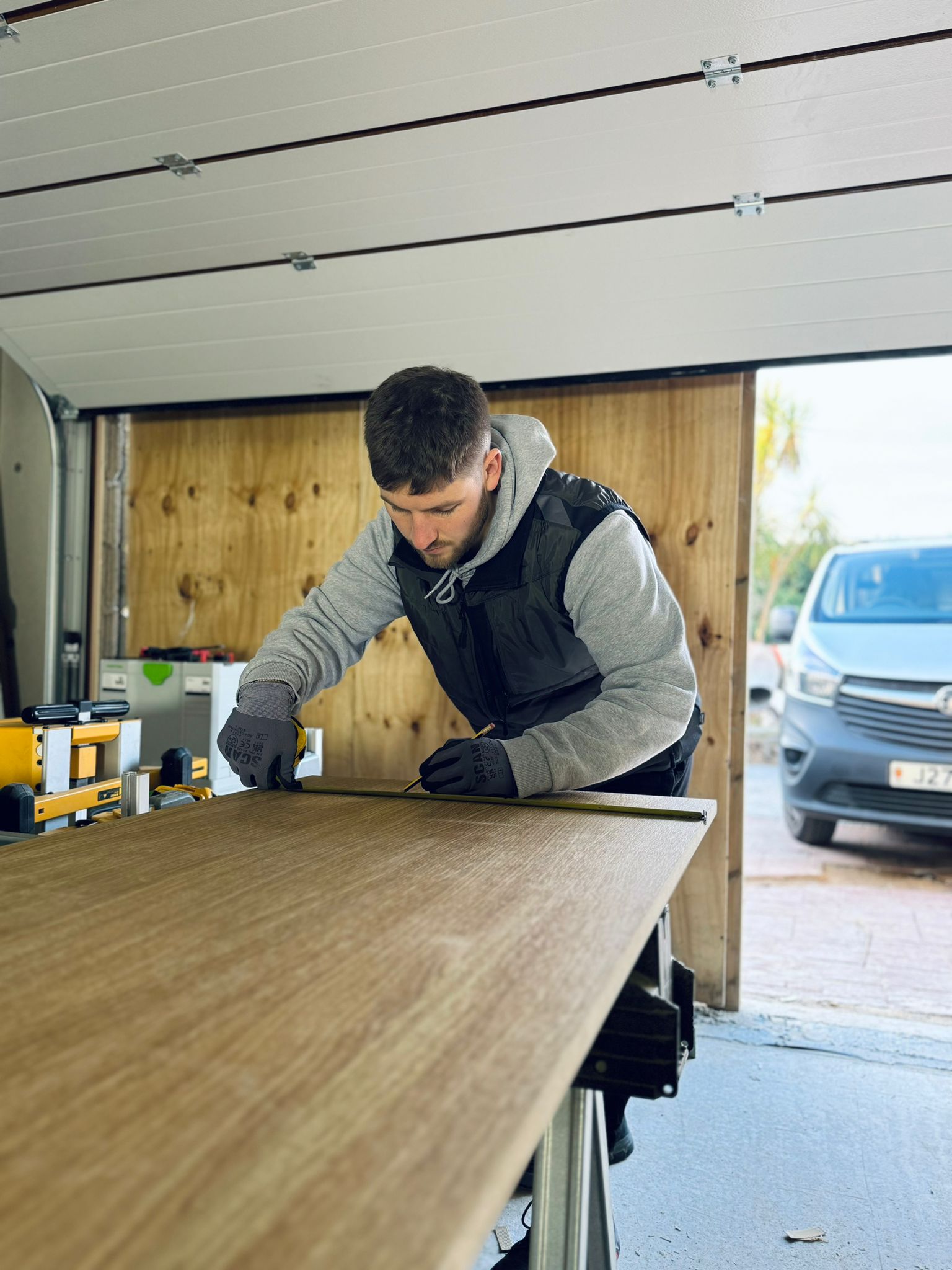 JP Carpentry Ltd — Bespoke Fitted Wardrobes, Media Walls & Home Offices